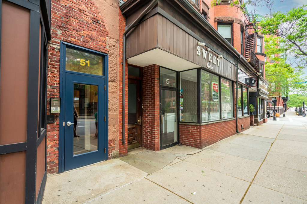 503 Beacon Street | Boston Apartments in Back Bay, Fenway